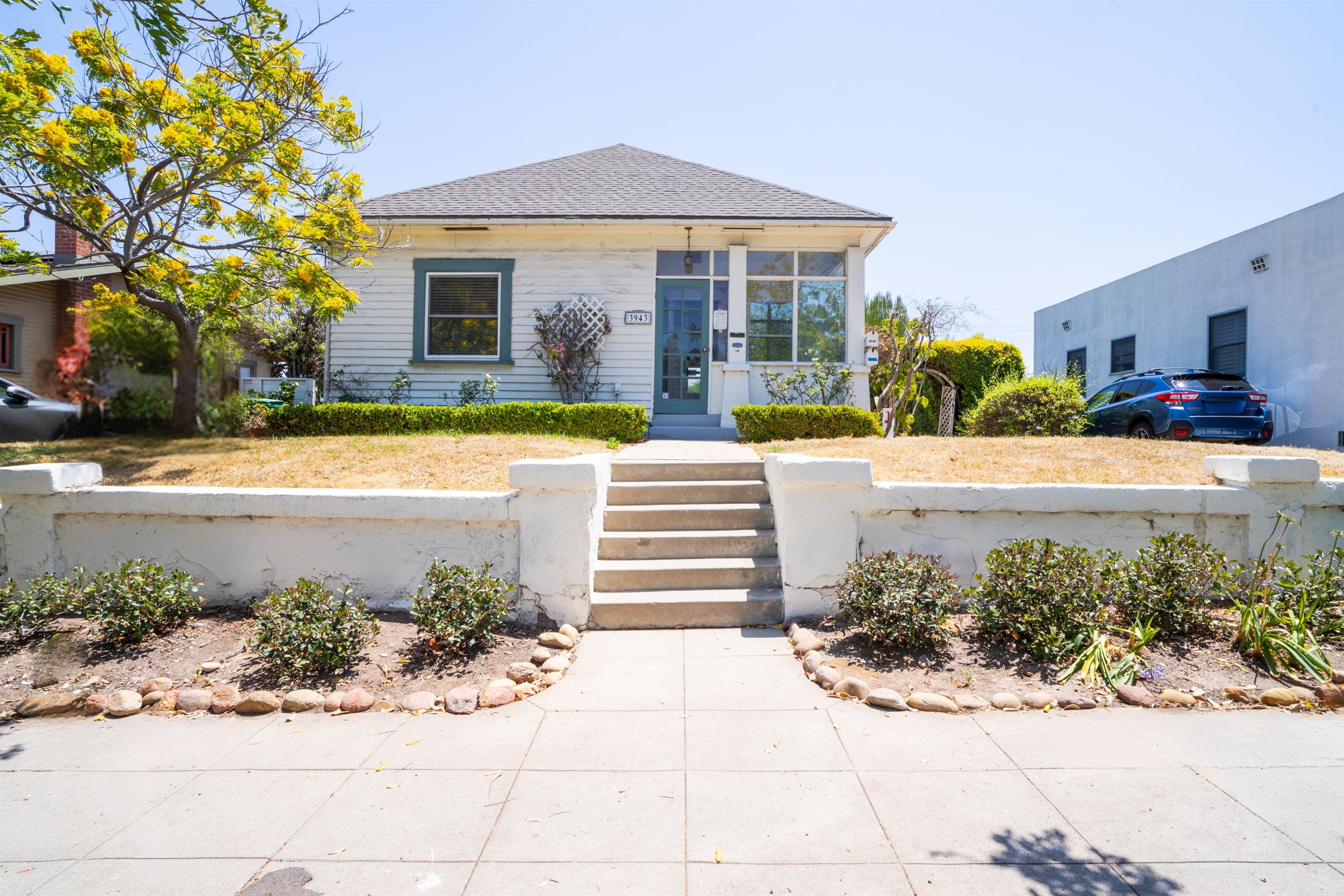 Home [skylightsandiego.managebuilding.com]